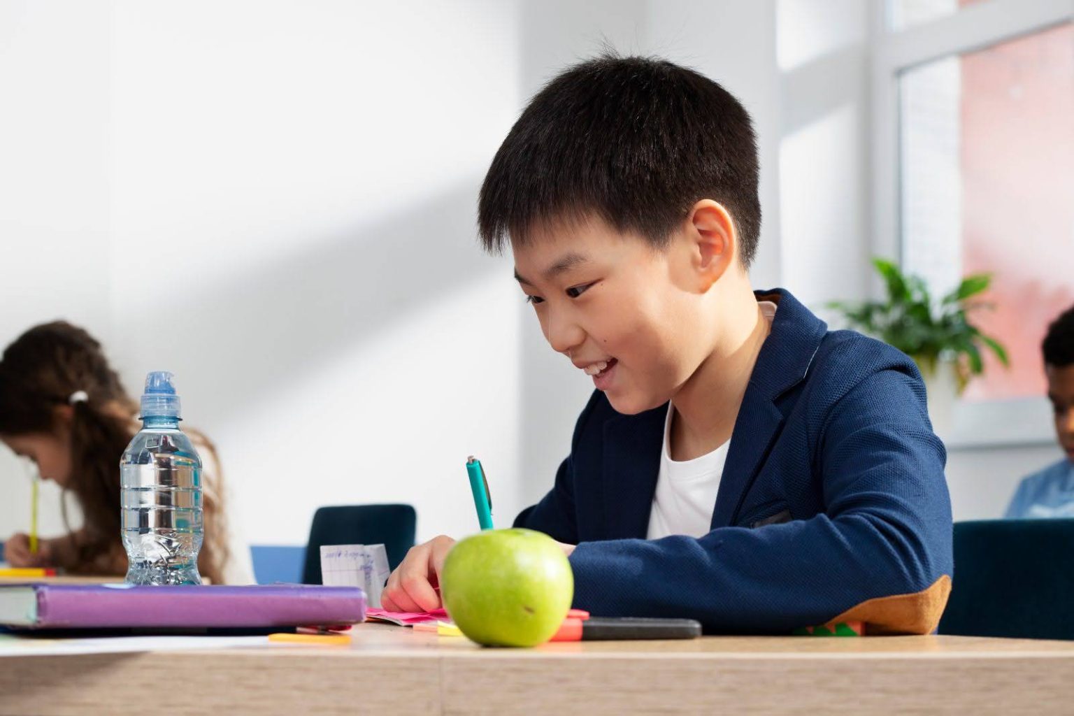 How To Write Onomatopoeia? Master These 5 Tips